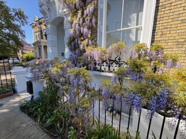 Westcombe Park Road, Blackheath 3 bed flat to rent £3,000 pcm £692 pw