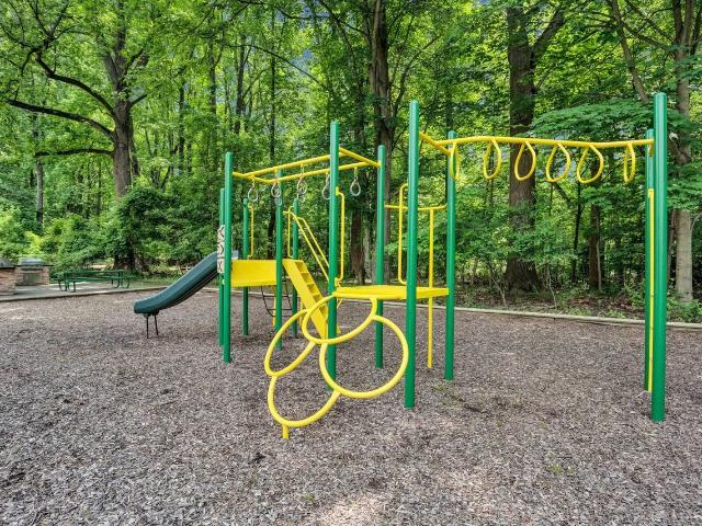 Westchester West Apartments 3 Bedroom Apartment for Rent at 3214 Hewitt Ave, Aspen Hill, MD 20906 Aspen Hill