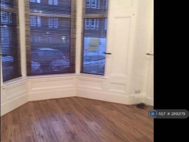 Westclyffe Street, Glasgow, G41 2 bed flat to rent £1,295 pcm £299 pw