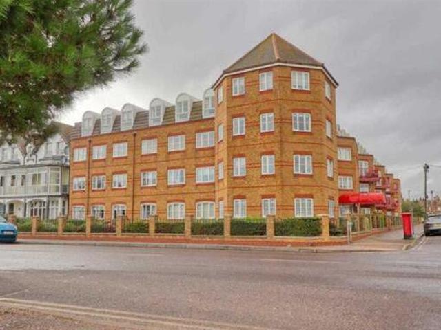 Westcliff Court, Edith Road, 1 Bedroom Apartment
