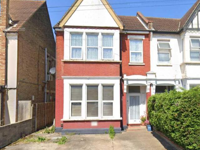 Westcliff on Sea SS0 1 bed apartment to rent £1,150 pcm £265 pw