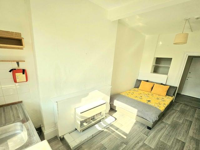 Westcliff location a minute from the beach!