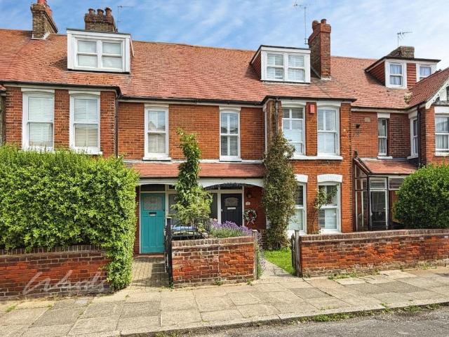 Westcliff Road Margate CT9 5 bed terraced house to rent £2,250 pcm £519 pw