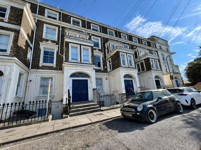 Westcliff Terrace Mansions, Pegwell Road, Ramsgate, Kent CT11, 1 bed flat to rent, £800 pcm | PrimeLocation