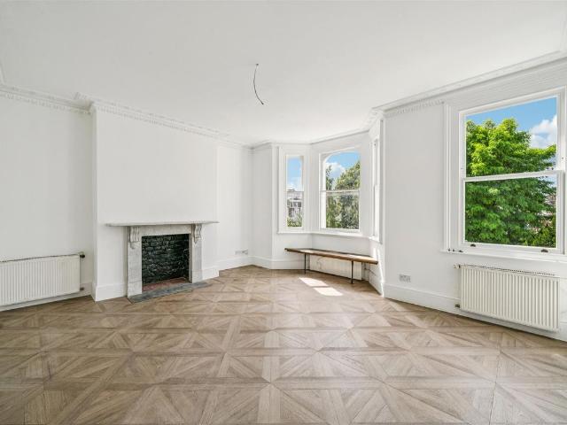 Westcroft Square, London W6, 1 bed flat to rent, £2,100 pcm | PrimeLocation