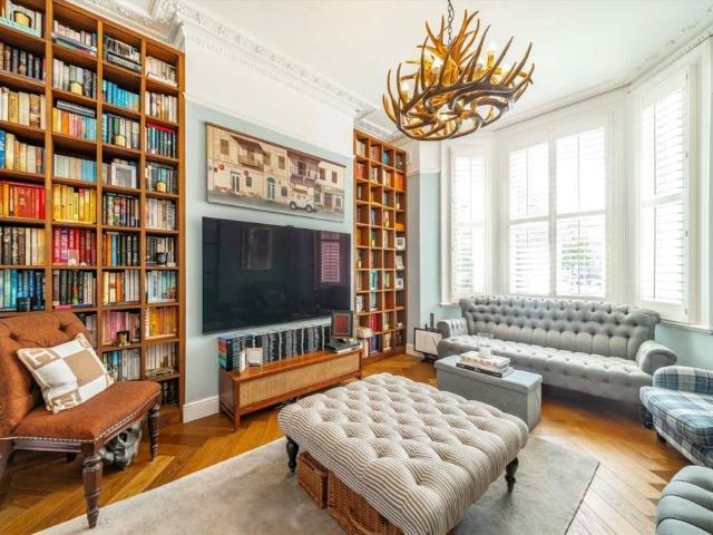 Westcroft Square, W6, London