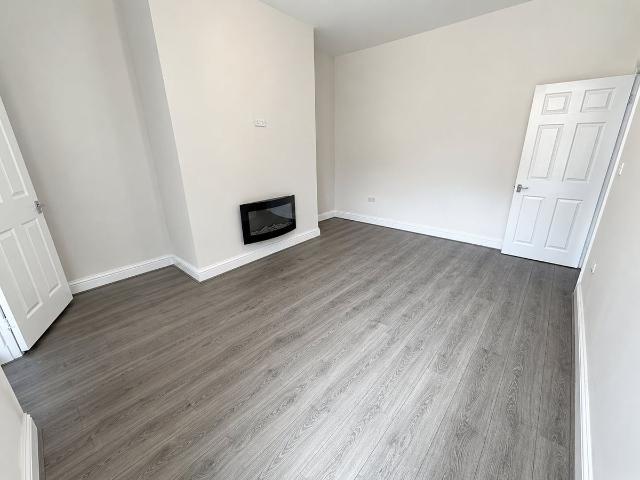 Westbourne Avenue, Gateshead NE8, 2 bed flat to rent, £750 pcm | PrimeLocation