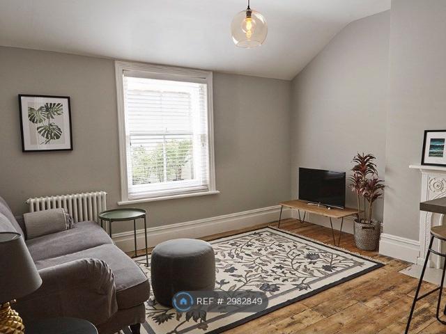Westbourne Arcade, Bournemouth BH4, 1 bed flat to rent, £1,250 pcm | PrimeLocation