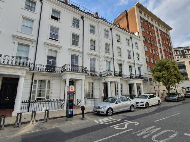 Westbourne Court, Orsett Terrace, W2 Studio to rent £1,650 pcm £381 pw
