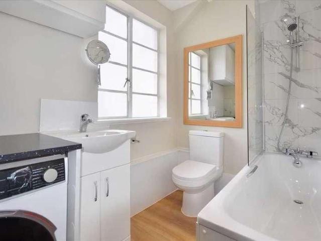 Westbourne Court, Paddington, Paddington, W2