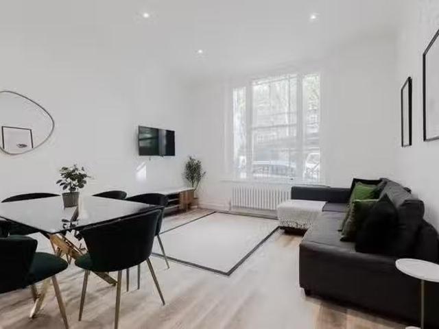 Westbourne Crescent