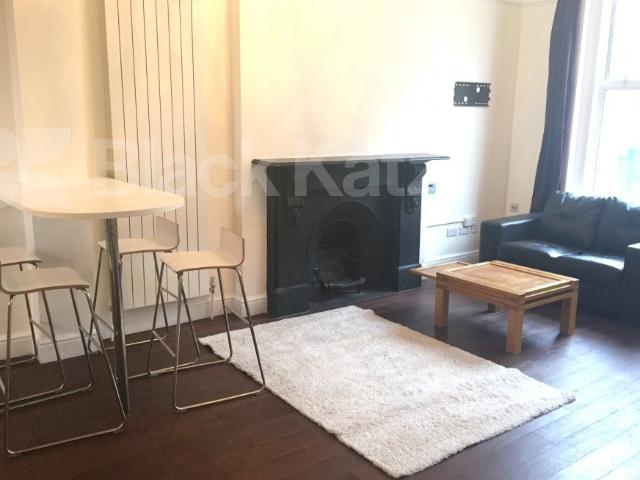 Westbourne Grove, Bayswater / Westbourne Grove W2, Studio to rent, £2,492 pcm | PrimeLocation