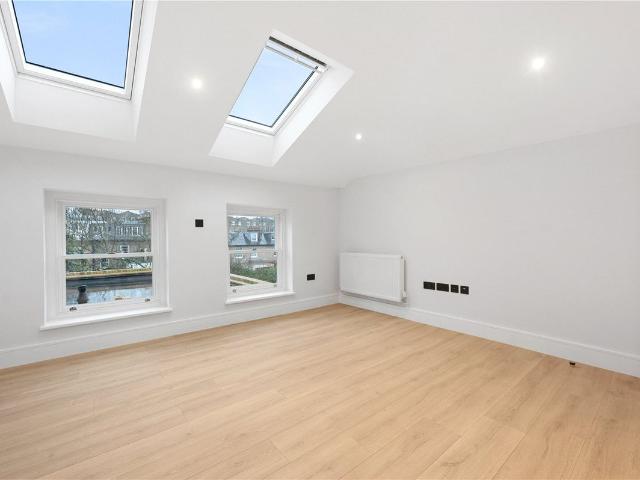 Westbourne Grove, London W2, 1 bed flat to rent, £2,999 pcm | PrimeLocation