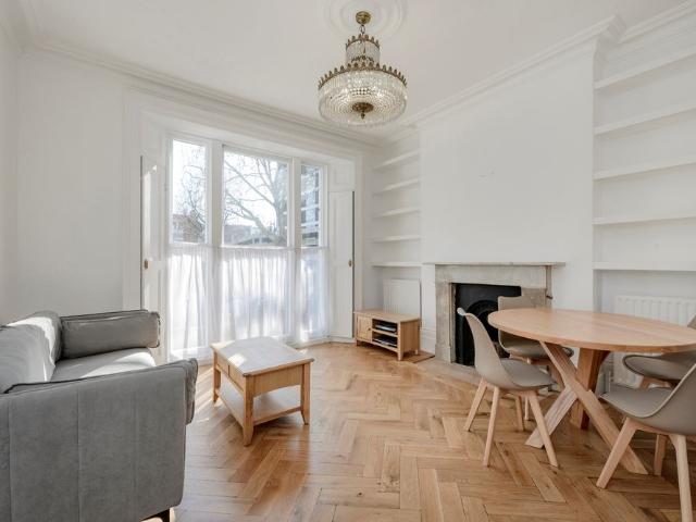 Westbourne Park Road, W11