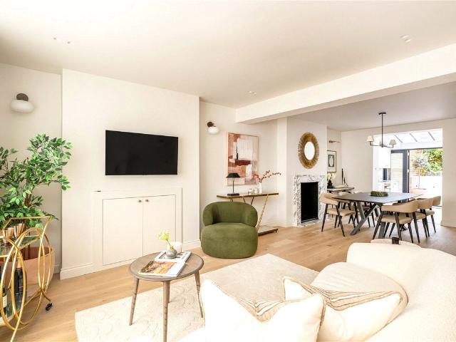 Westbourne Park Road, Notting Hill, London W11, 2 bed flat to rent, £8,333 pcm | PrimeLocation
