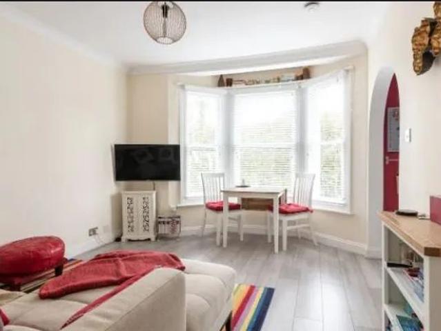 Westbourne Street BN3 5PG 2 bedroom apartment to rent