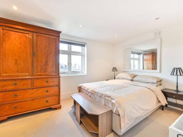 Westbourne Terrace, Bayswater, London W2, 2 bed flat to rent, £4,312 pcm | PrimeLocation