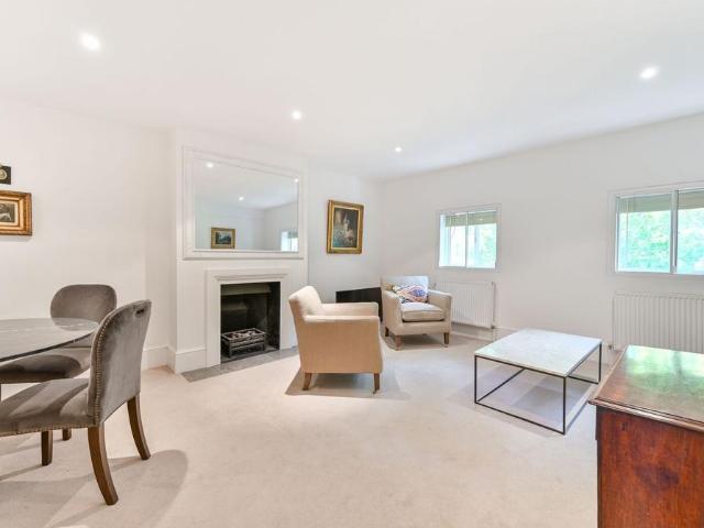 Westbourne Terrace, Bayswater. 2 bed flat to rent £4,312 pcm £995 pw