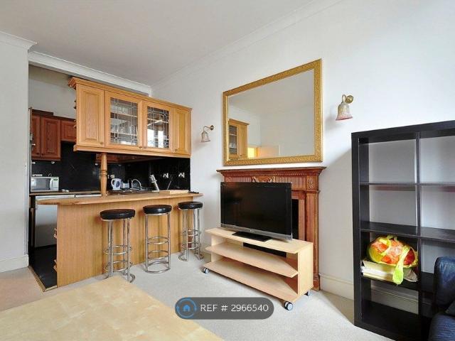 Westbourne Terrace, London W2, Room to rent, £1,330 pcm | PrimeLocation