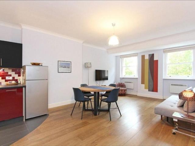Westbourne Terrace, London W2 1 bed flat to rent £2,817 pcm £650 pw