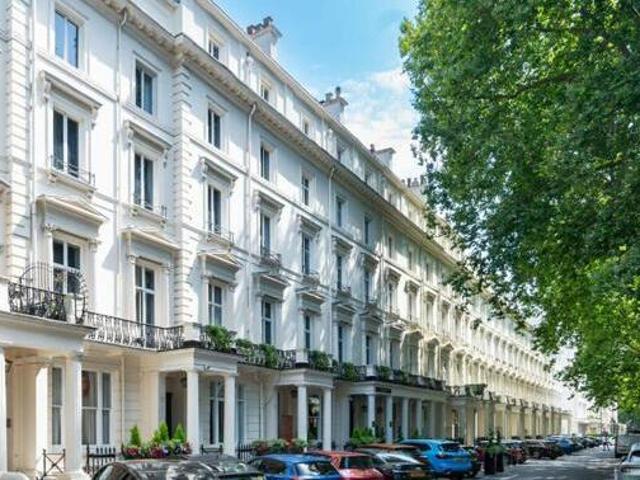 Westbourne Terrace, Lancaster Gate, 2 Bedroom Flat