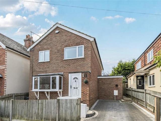 Westbourne Terrace, Reading, RG30 4 bed detached house to rent £2,100 pcm £485 pw