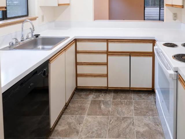 Westboro Apartments 2 Bedroom Apartment for Rent at 117 S 330th St, Federal Way, WA 98003
