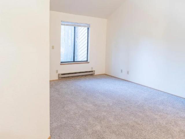 Westboro Apartments 3 Bedroom Apartment for Rent at 117 S 330th St, Federal Way, WA 98003