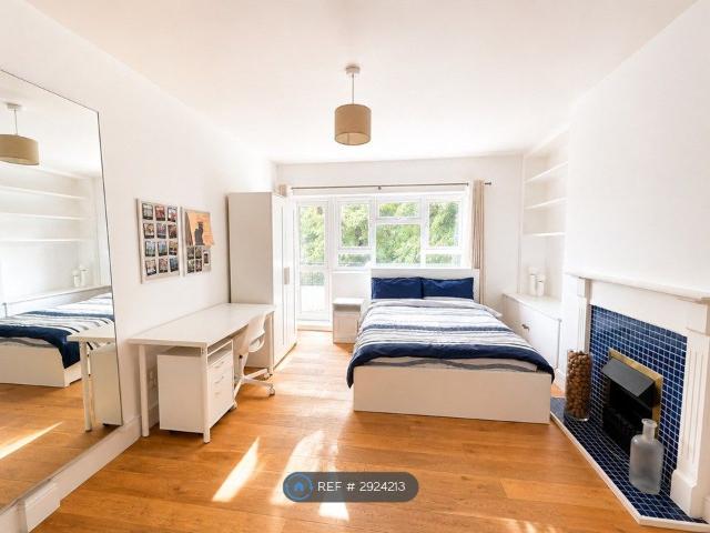 Westbridge House, London SW11, 4 bed flat to rent, £4,400 pcm | PrimeLocation