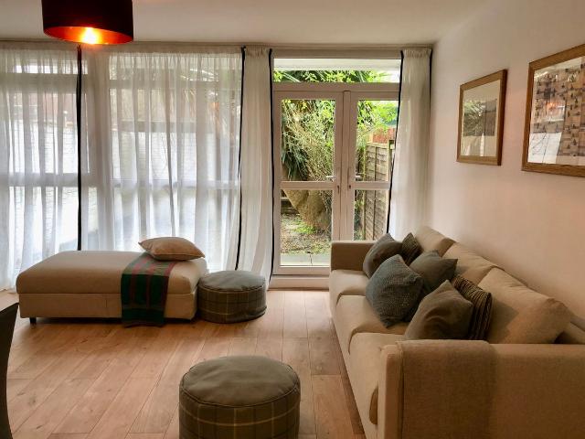 Westbridge Road, Battersea, London SW11, 4 bed flat to rent, £3,700 pcm | PrimeLocation