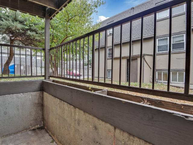 Westbrook Tower 2 Bedroom Apartment for Rent at 2121 Douglas St, Omaha, NE 68102 Park East