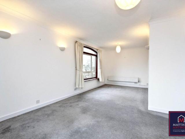 Westbury Court, Belsize Road
