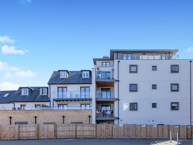 Westbury Court, Bicester 1 bed apartment to rent £1,150 pcm £265 pw