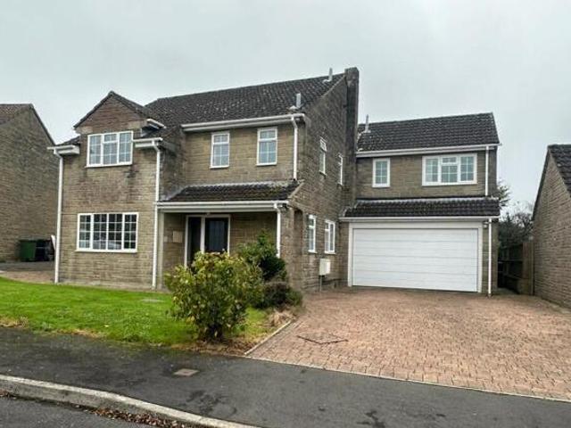Westbury Gardens, Higher Odcombe, 3 Bedroom Detached
