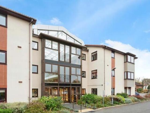 Westbury Lane, 2 Bedroom Apartment