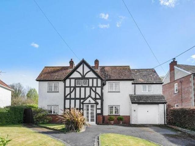 Westbury Road, Bratton, 4 Bedroom Detached