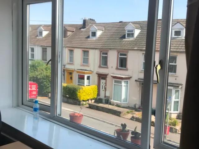 Westbury Street, Swansea SA1, 5 bed shared accommodation to rent, £1,300 pcm | PrimeLocation