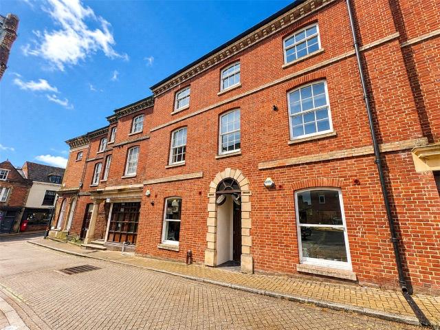 Westgate Chambers, Staple Gardens, Winchester, Hampshire SO23, 2 bed flat to rent, £1,600 pcm | PrimeLocation