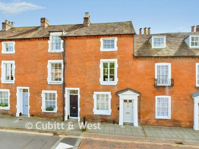 Westgate, Chichester PO19, 2 bed terraced house to rent, £1,750 pcm | PrimeLocation