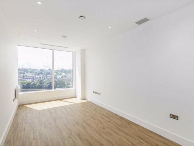 Westgate House W5, 1 bed flat to rent, £1,700 pcm | PrimeLocation