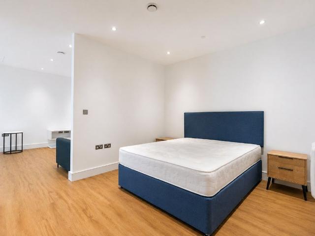 Westgate House, Ealing W5, 2 bed property to rent, £2,300 pcm | PrimeLocation
