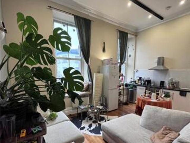 Westgate, Huddersfield, 1 Bedroom Apartment