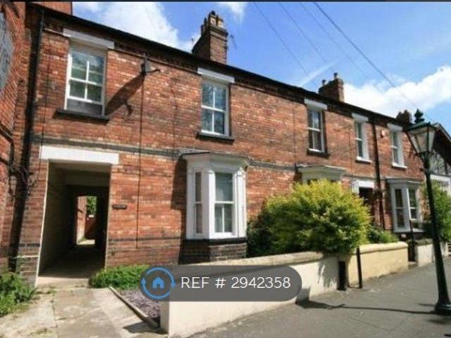 Westgate, Lincoln LN1, 3 bed semi detached house to rent, £1,300 pcm | PrimeLocation
