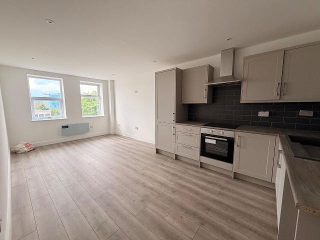 Westgate, Rotherham, South Yorkshire S60, 3 bed flat to rent, £850 pcm | PrimeLocation