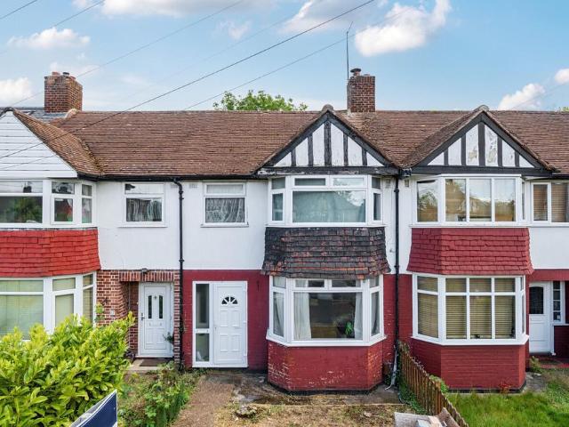Westdean Avenue, London, SE12 3 bed terraced house to rent £1,950 pcm £450 pw