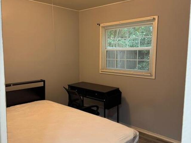Westend beautifully renovated home with quite neighb.orhood