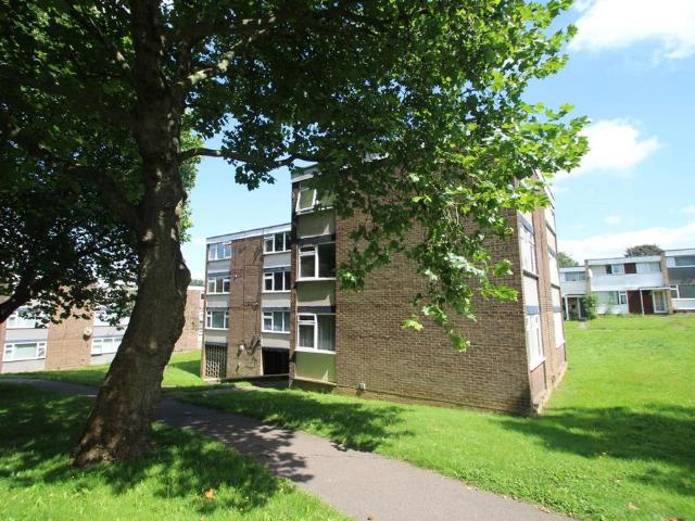Westerdale, Hemel Hempstead, HP2 2 bed apartment to rent £1,450 pcm £335 pw