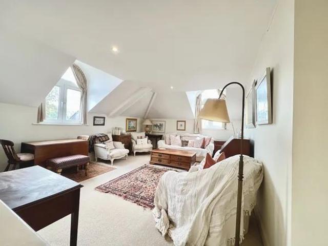 Westergate Mews, Nyton Road 2 bedroom flat to rent