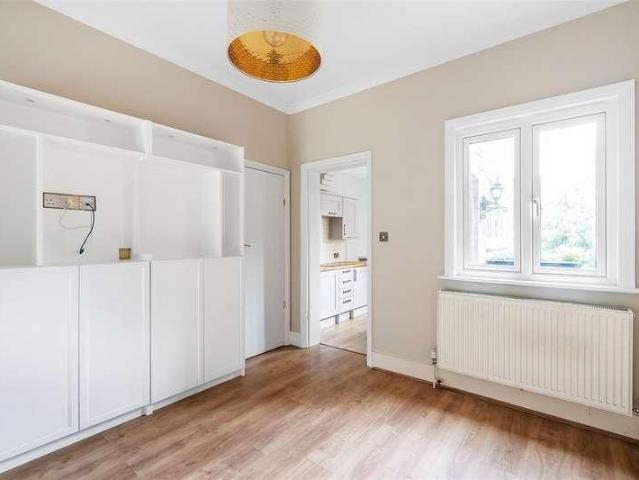 Westerham Road, Oxted, RH8