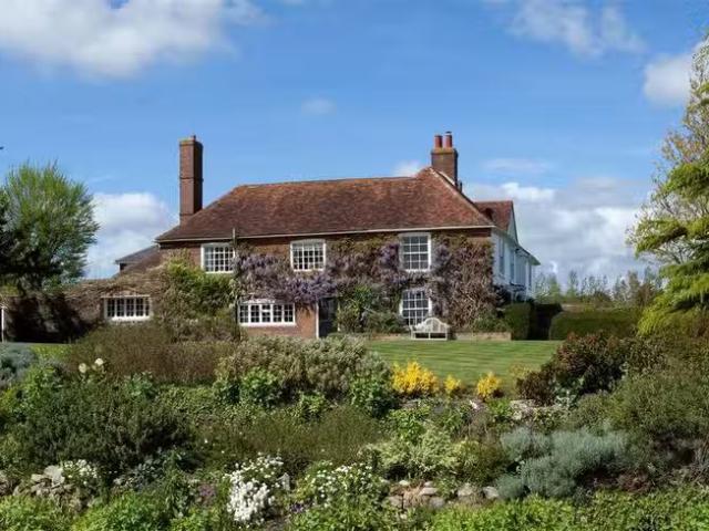 Westerhill Road, Linton, Maidstone. 6 bed detached house to re.